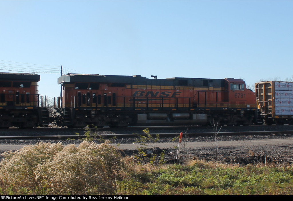 BNSF 6781 (1)